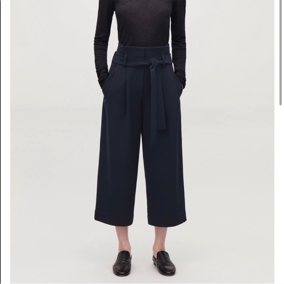COS | Pants & Jumpsuits | Cos Women Sz2 Black Wide Leg Cropped Pants ...
